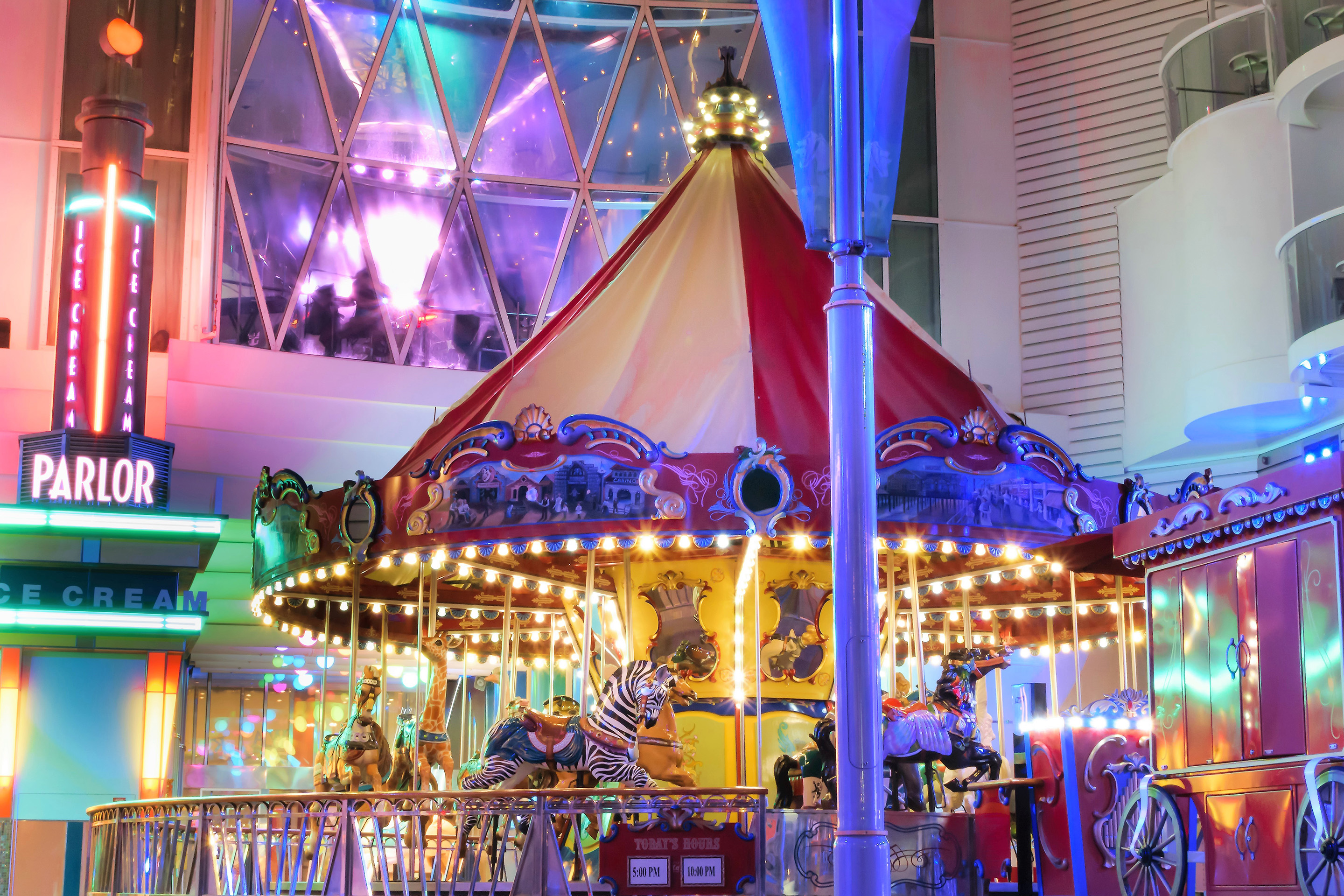 Best Things to Do on a Cruise | Royal Caribbean Cruises