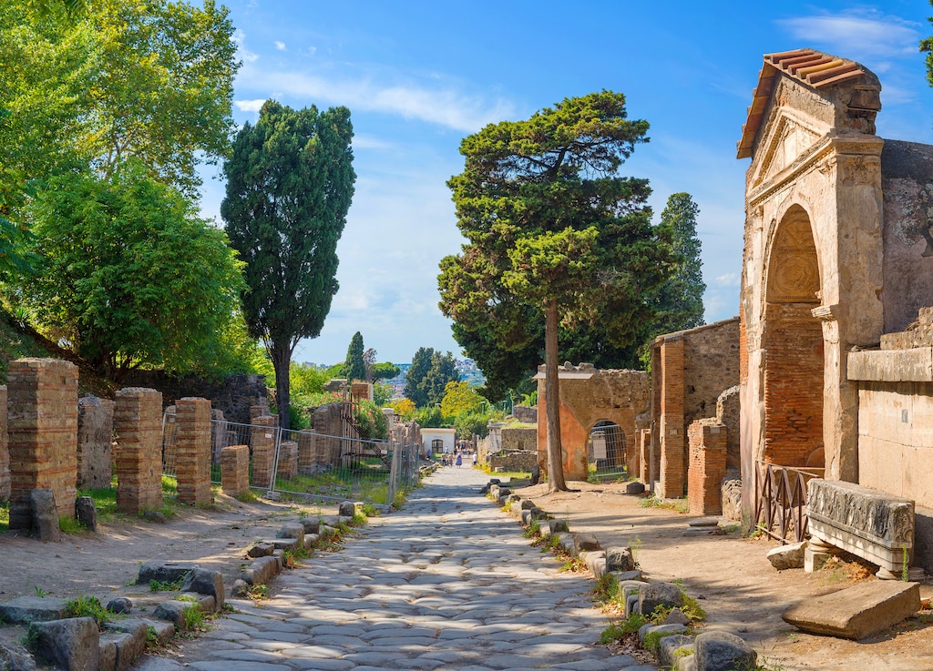 10 Things Naples, Italy is Known For